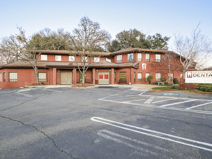 Even dental offices in Jackson exude that brick-and-mortar charm. Healthcare that's accessible and housed in buildings with actual character—what a concept!