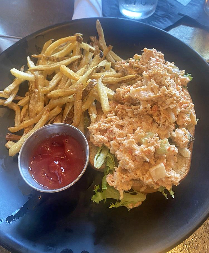 The lobster roll that answers the eternal question: "Can you find great seafood in Ohio?" with a resounding, buttery "YES!"