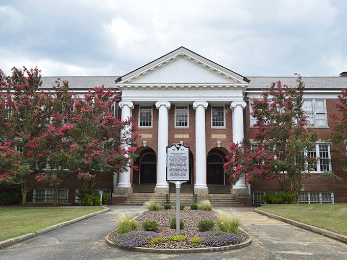 The McCelvey Center stands proud with its classical columns and red brick fa&ccedil;ade. History lessons were never housed in such elegant surroundings.