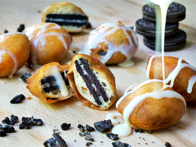 Oreo beignets: where New Orleans tradition meets cookie jar rebellion. The white chocolate drizzle is just showing off at this point.