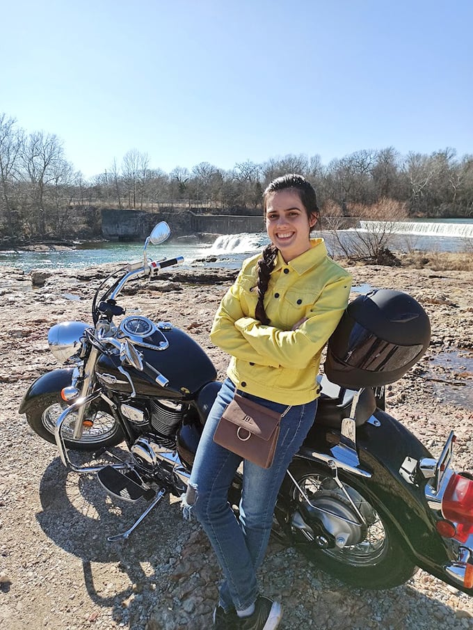 The falls create a perfect backdrop for outdoor enthusiasts. This natural stage has hosted countless memorable moments for visitors throughout the seasons.