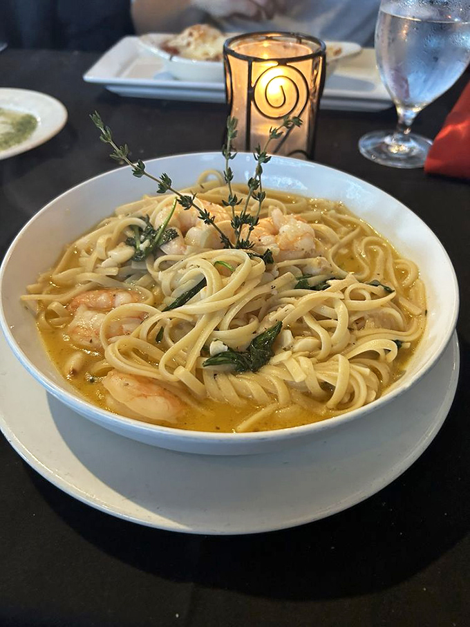 Linguine with shrimp that looks like it's auditioning for a starring role in "The Godfather of Seafood Pasta" – an offer you can't refuse.