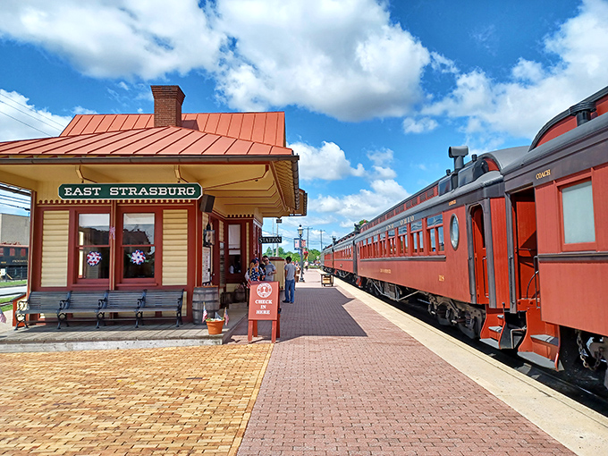 East Strasburg Station welcomes visitors with its cheerful cream and burgundy facade &ndash; the gateway to your journey through time.