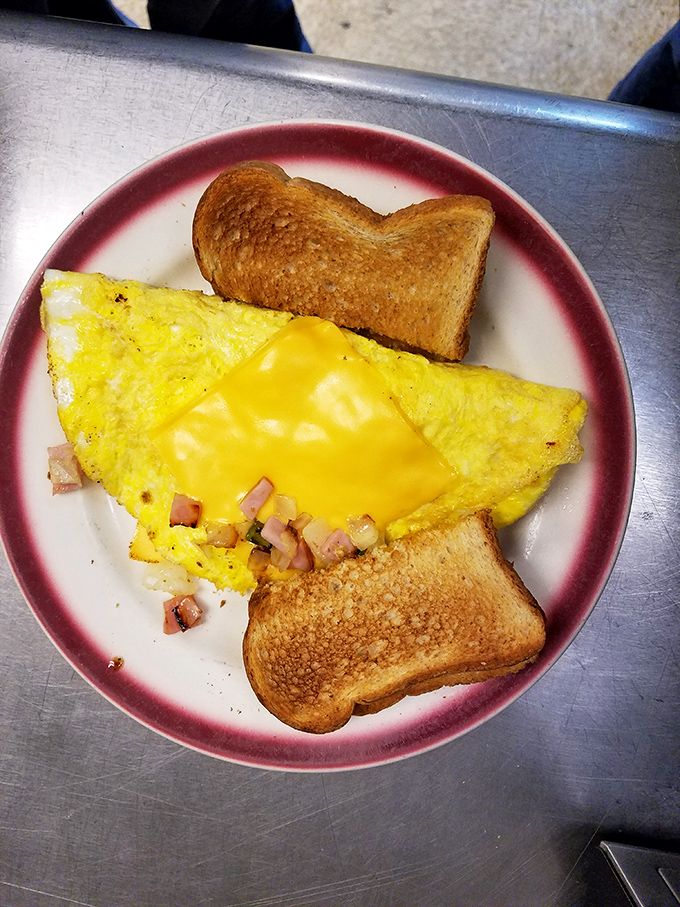 The Western omelet rides into town with enough filling to make John Wayne tip his hat.