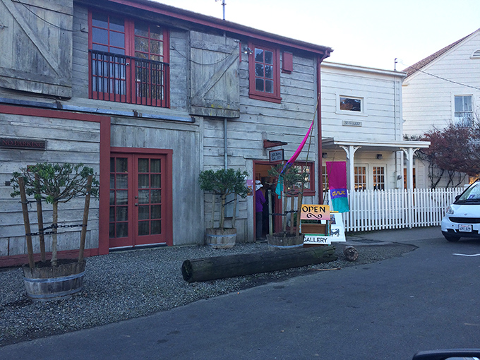 Local artists transform driftwood and dreams into galleries that blur the line between indoors and out.