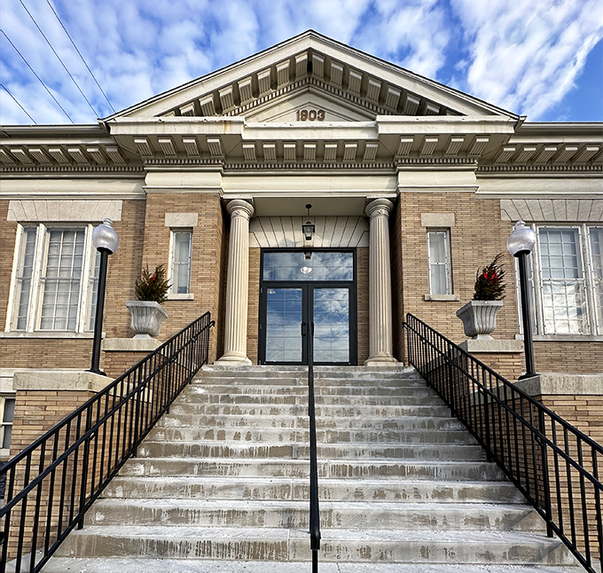 This isn't just a library&mdash;it's architectural swagger with books inside. Those columns aren't supporting just the roof, but community knowledge.