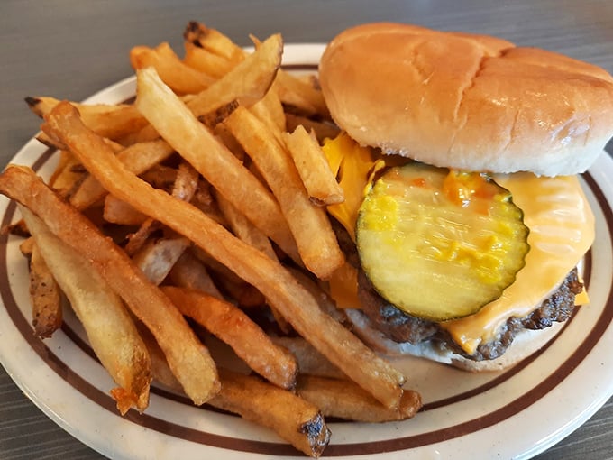 Sometimes a cheeseburger is just a cheeseburger, but this one's got that "I know what I'm doing" confidence.