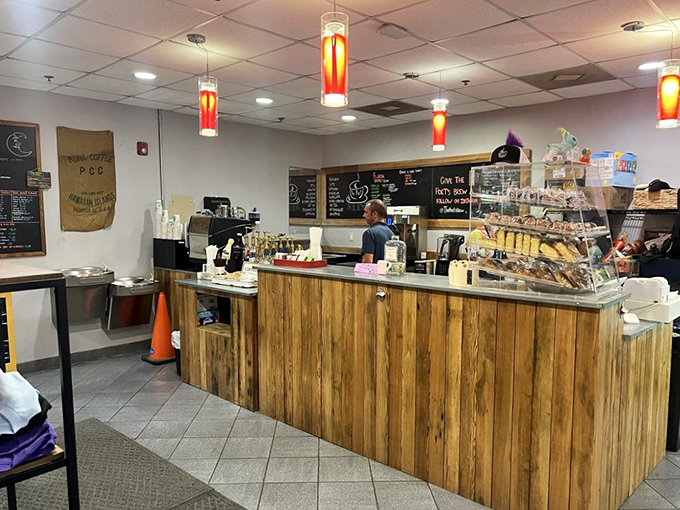 Even treasure hunters need fuel! The charming caf&eacute; offers the perfect pit stop during your antiquing marathon.