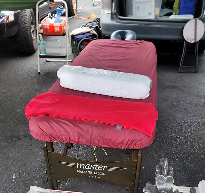 Even massage therapists set up shop at this anything-goes marketplace. Who knew flea market therapy could be so literal?