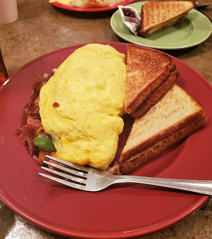 An omelet should be a fluffy envelope delivering good news to your taste buds. This one's carrying a message worth receiving.