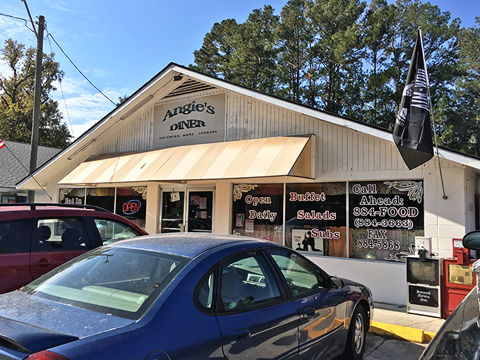 That cheerful "Open Daily" sign is the coastal Georgia equivalent of a warm hug before you even taste the shrimp.