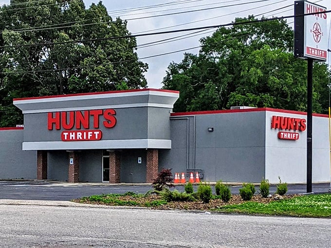Hunt's bold red signage stands out like a beacon for bargain seekers. The thrill of the hunt begins here!