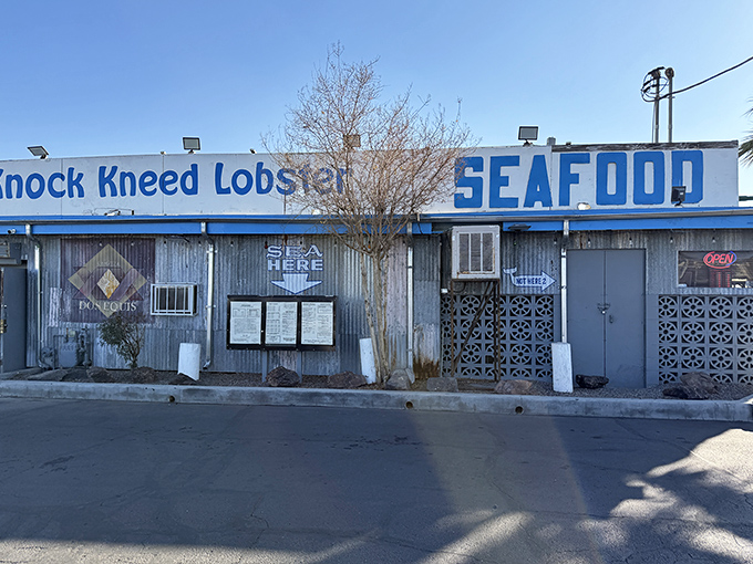 Knock Kneed Lobster's vintage blue and white building is a Phoenix landmark. This no-frills spot has been satisfying seafood cravings for generations.
