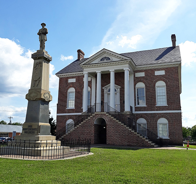 Lancaster's historic courthouse stands as a stately reminder of small-town Southern heritage. If these brick walls could talk, they'd probably have a charming accent.