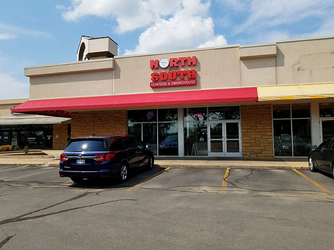 North and South's simple storefront hides seafood treasures from both coasts&mdash;like finding a pearl in the most unassuming oyster.
