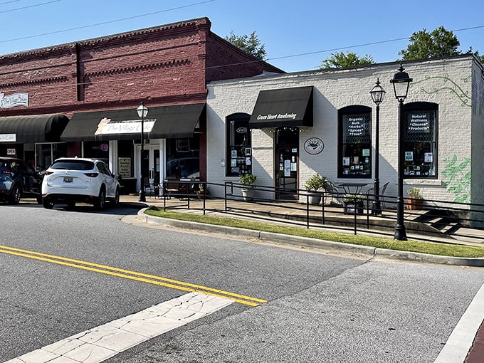 Pendleton's town square looks like it was designed specifically for Sunday afternoon strolls and ice cream cones that drip too quickly. 