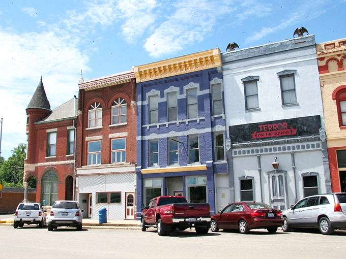 Petersburg's historic buildings have that perfect weathered look - not too polished, not too rough, just authentically themselves.