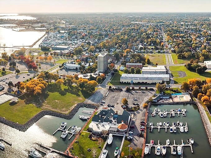 Sandusky's waterfront combines urban charm with lakeside leisure&mdash;where city meets shoreline in perfect harmony.