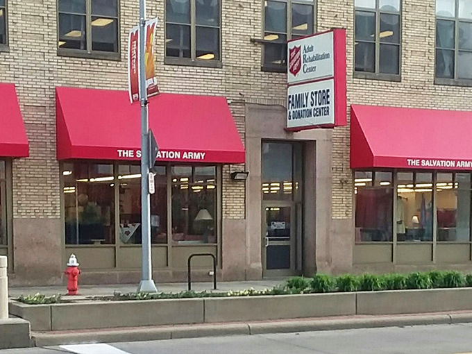 Red awnings and classic styling - like stepping into a Norman Rockwell painting with better prices.