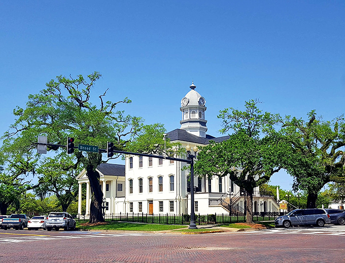 Thomasville's historic downtown could be a movie set with its perfectly preserved architecture. Hollywood, take notes!