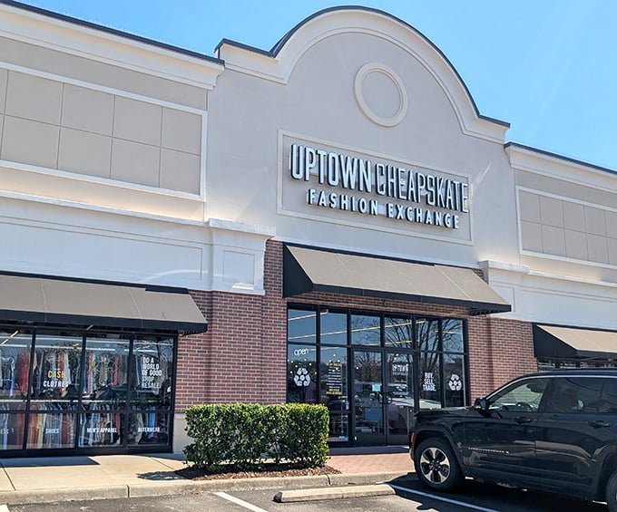 Uptown Cheapskate: where 'fashion exchange' means fabulous finds without breaking the bank. Smart shopping at its best!