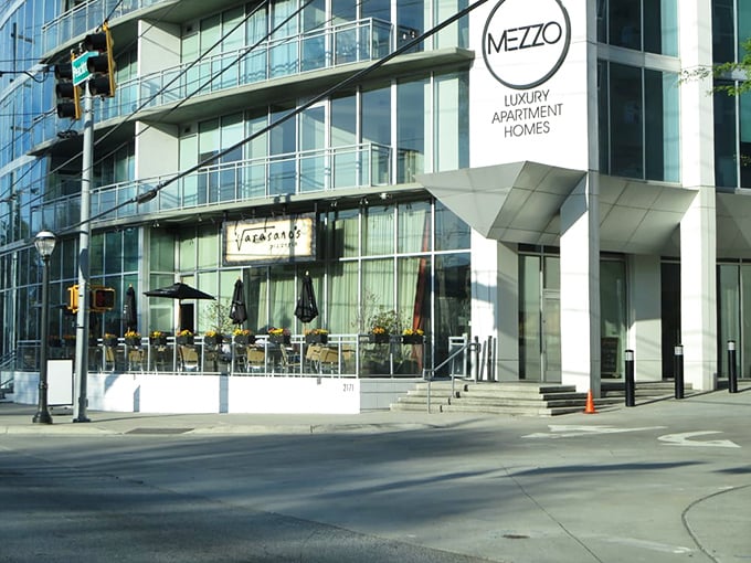 Varasano's brings Buckhead sophistication to the ancient art of wood-fired pizza perfection.