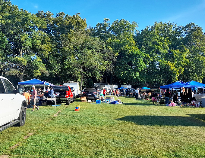Willow Glen's covered market area with neat rows of vendor booths. Shopping with protection from Pennsylvania's fickle weather!