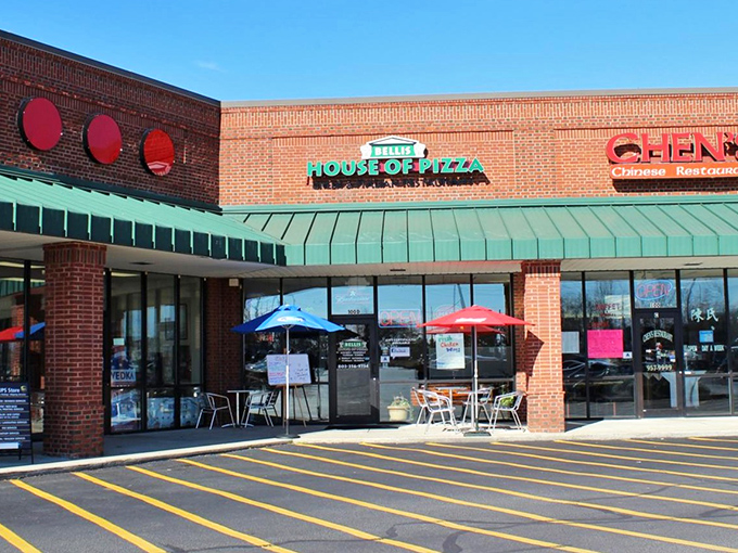 Classic brick, welcoming entrance, and outdoor seating &ndash; Bellis has all the ingredients for a perfect pizza experience.