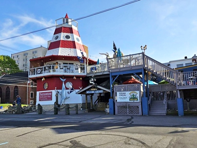 Part maritime museum, part seafood wonderland&mdash;Cooper's proves Pennsylvania knows how to do ocean fare right.