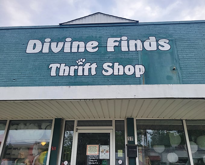 The cheerful signage of Divine Finds promises exactly what it delivers&mdash;treasures that seem heaven-sent to your wallet.