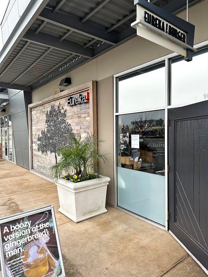 Behind this modern fa&ccedil;ade, Eureka elevates the humble burger to art form status &ndash; proving that sometimes, evolution tastes delicious.