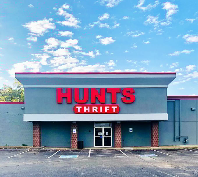 Against a perfect Tennessee sky, Hunt's Thrift promises adventures in secondhand shopping that feel first-rate.
