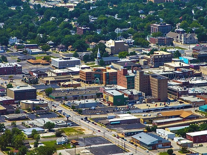 St. Louis may have its Arch, but Joplin offers affordable living with its own spectacular views. City amenities with small-town prices!