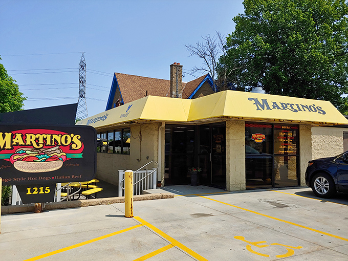 No mistaking Martino's mission with that bold signage. This Milwaukee mainstay brings a taste of the Windy City to Wisconsin's largest city.