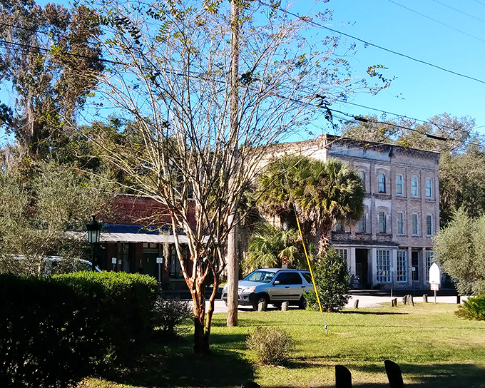 Micanopy&rsquo;s historic charm is alive in every corner&mdash;from timeless architecture to the peaceful pace of life. Here, slowing down feels just right.