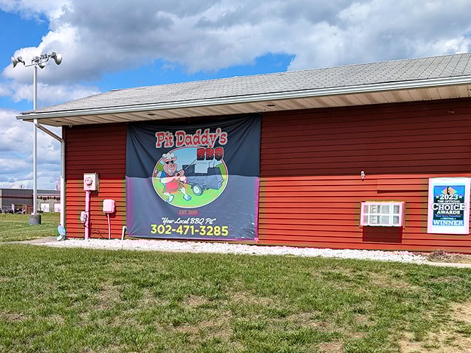 The banner says it all &ndash; Pit Daddy's keeps it simple outside because the complexity belongs in the smoker.