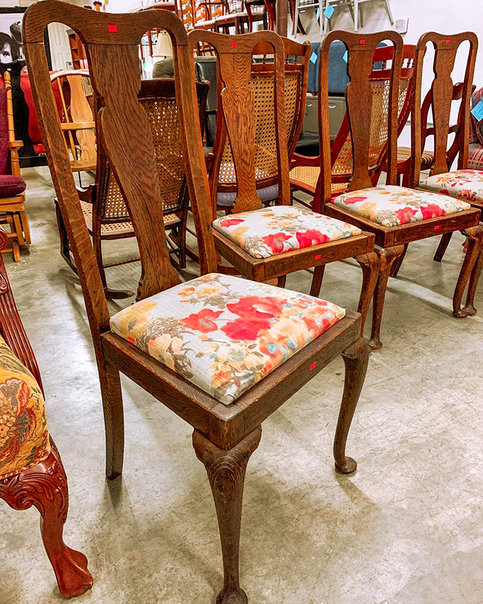 These elegant dining chairs with floral cushions have witnessed countless family dinners. They're just waiting for your table's conversation. 