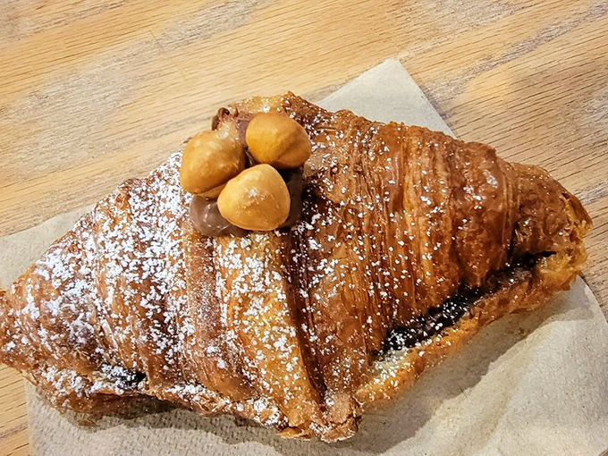 The croissant that makes you question all other breakfast choices. Banana and Nutella join forces in a pastry that's worth setting alarms for.