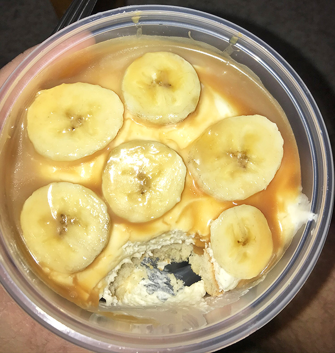 The banana pudding doesn't just end your meal&mdash;it throws a farewell party in your mouth. Those banana slices are basically floating on clouds of comfort.