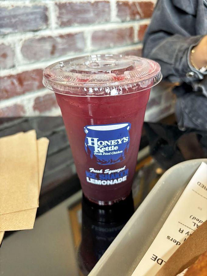 Their fresh-squeezed lemonade: the perfect tangy counterpoint to rich fried chicken. Like a refreshing high-five for your taste buds.