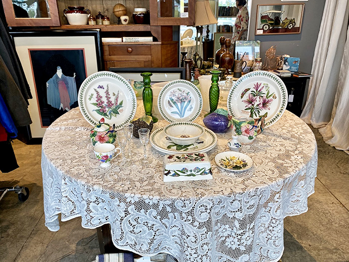 Delicate china and vintage tableware arranged with the care of a museum curator. Sunday dinners just got a heritage upgrade without the inheritance tax.