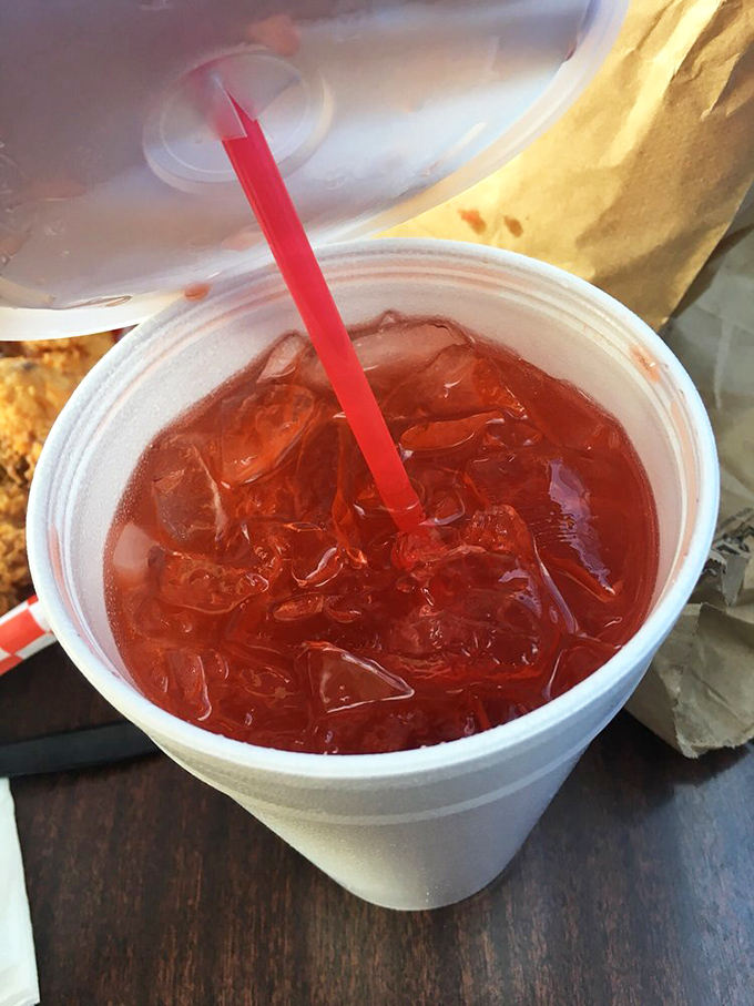 Even the sweet tea comes dressed for the occasion—ruby red, perfectly sweetened, and ice-cold. The kind of drink that makes you say "mmm" out loud without realizing it.