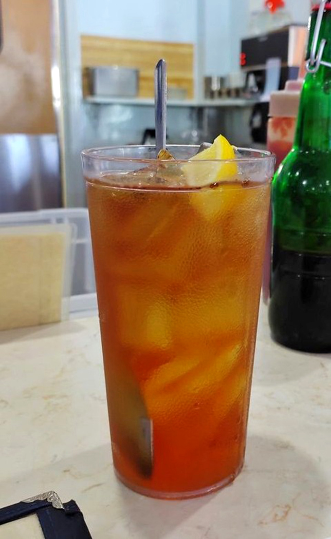 Sweet tea tall enough to swim in – the unofficial beverage of "I'm never leaving Florida."