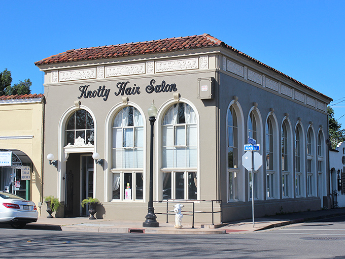 The Knotty Hair Salon's historic fa&ccedil;ade proves that sometimes the most beautiful transformations happen inside buildings that refuse to change. 