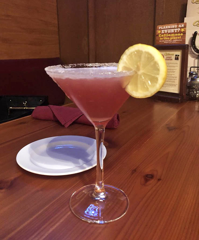 Even the cocktails at Cattlemens mean business&mdash;this lemon drop martini cuts through the richness of your steak like a well-timed punchline.