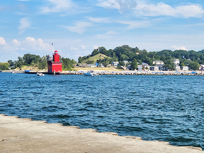 Big Red lighthouse from another angle—like that friend who somehow looks good in every photo, regardless of the perspective.