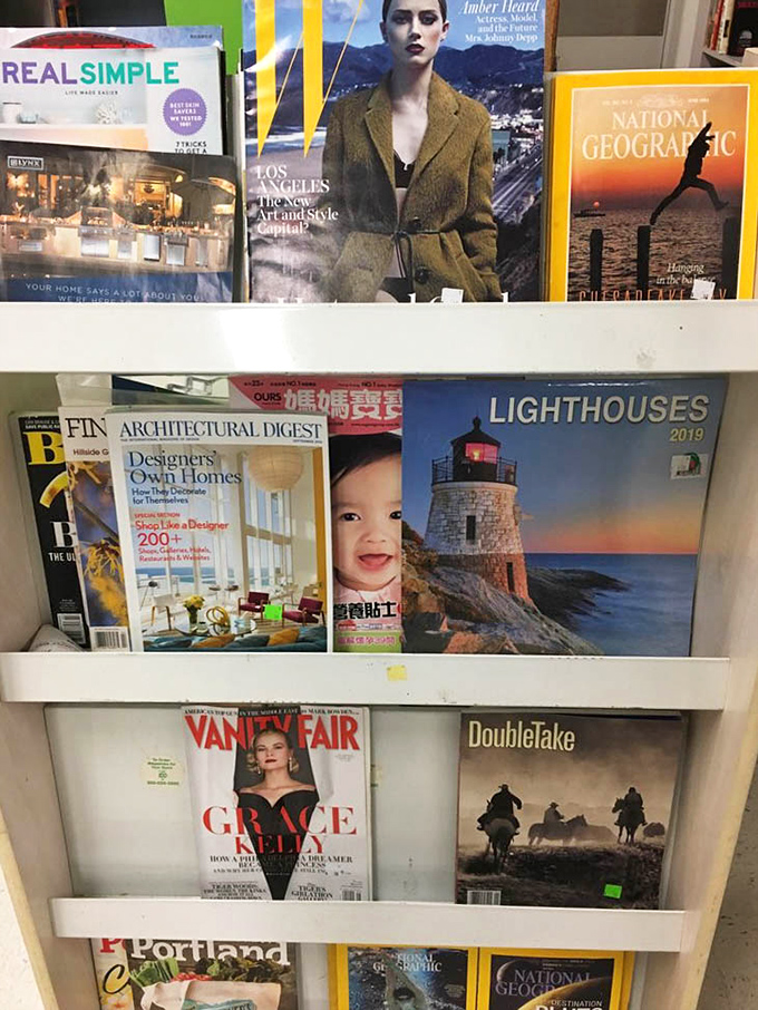 Literary treasures at every turn! From Vanity Fair to National Geographic, yesterday's glossy insights become today's affordable inspiration.