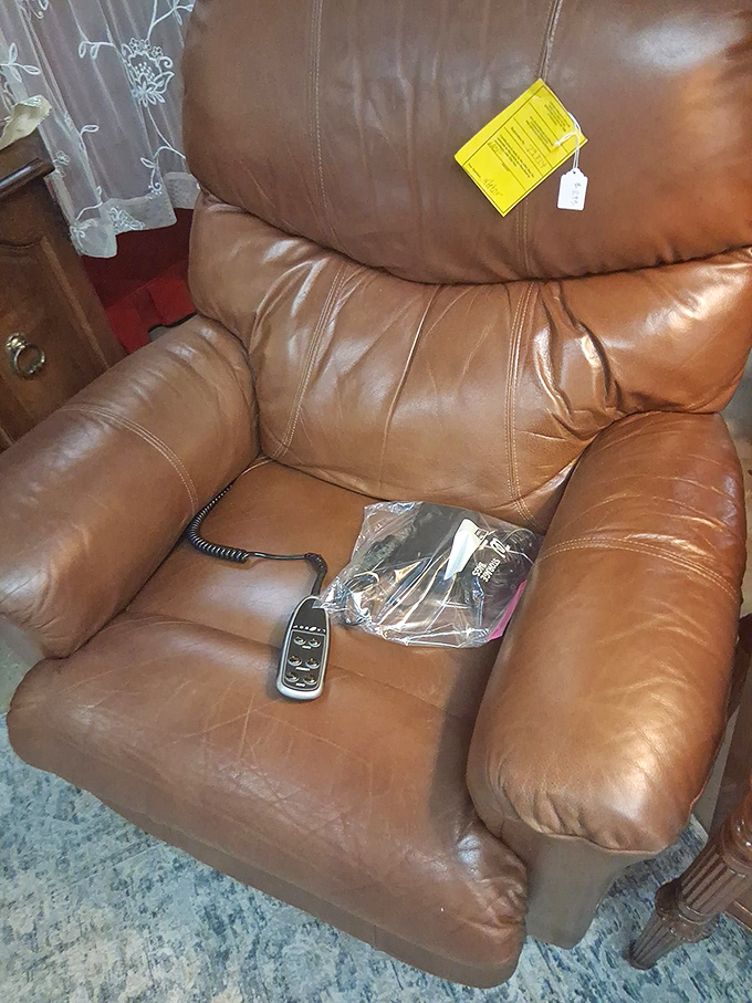 The leather recliner that's seen some living but has plenty more comfort to give. It's practically begging you to sit down with a good book.