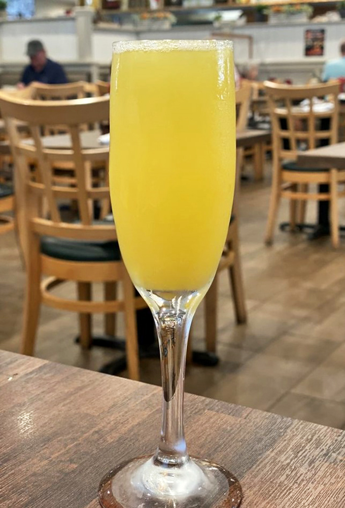 A mimosa so bright and cheerful it's basically Florida sunshine in a glass&mdash;the perfect vacation in a champagne flute.