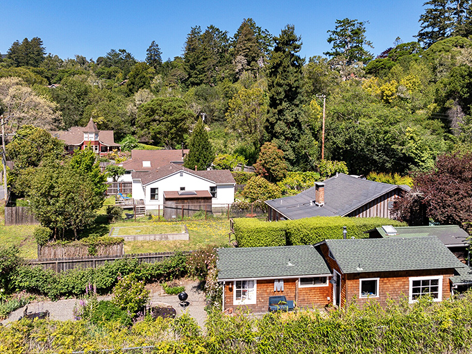 Hillside homes tucked among the trees prove that California living doesn't have to mean concrete jungles or crushing mortgages.